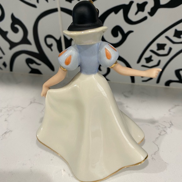 Lenox | Art | Lenox Disney Snow White Fairest One Of All Figurine ...